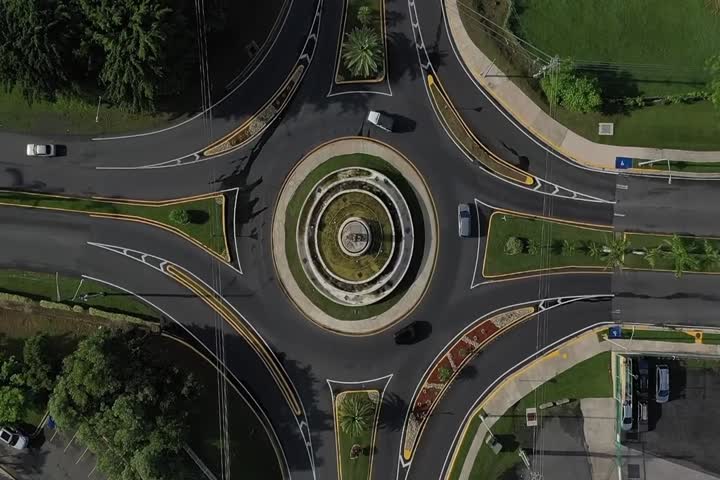Video: Municipales de Guaynabo explican cómo utilizar las rotondas en ...